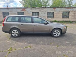 Volvo V70 2010 Daugavpils, ar dzinēja tilpumu 2.00 L un nobraukumu 227 tūkst. km par 5200 €, foto 6 vietnē AUTOMOTO.COM.LV