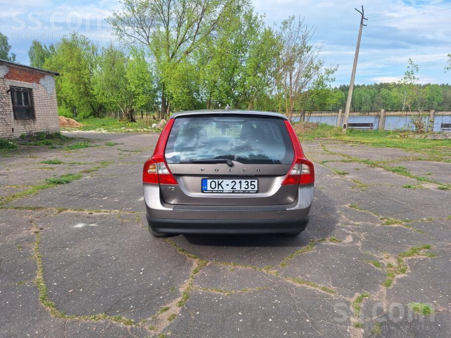 Volvo V70 2010 Daugavpils, ar dzinēja tilpumu 2.00 L un nobraukumu 227 tūkst. km par 5200 €, foto 8 vietnē AUTOMOTO.COM.LV