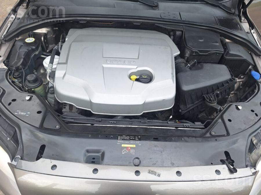 Volvo V70 2010 Daugavpils, ar dzinēja tilpumu 2.00 L un nobraukumu 227 tūkst. km par 5200 €, foto 11 vietnē AUTOMOTO.COM.LV