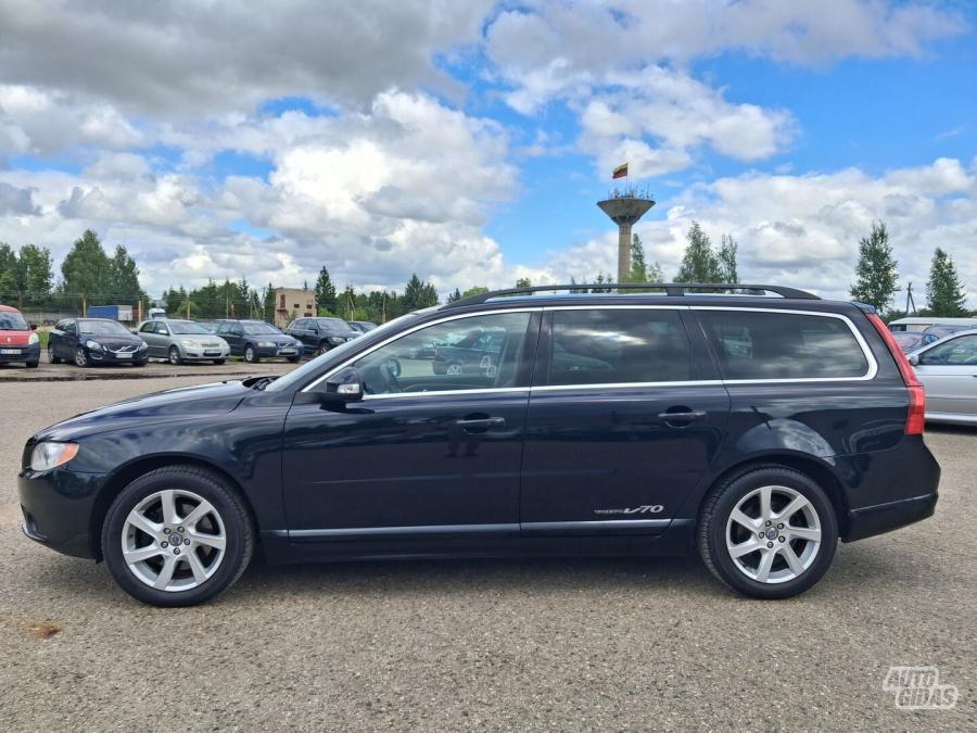 Volvo V70 2010 in Radviliskis, with an engine capacity of 2.40 L and mileage of 280 thousand km for 4650 €, photo 4 on AUTOMOTO.COM.LV