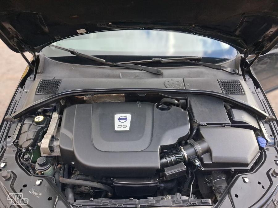 Volvo V70 2010 in Radviliskis, with an engine capacity of 2.40 L and mileage of 280 thousand km for 4650 €, photo 22 on AUTOMOTO.COM.LV