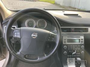 Volvo V70 2010 in Saldus, with an engine capacity of 2.40 L and mileage of 267 thousand km for 5000 €, photo 6 on AUTOMOTO.COM.LV