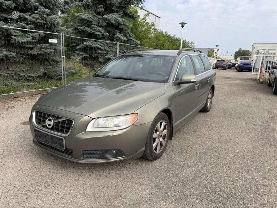 Volvo V70 2010 in Marijampole, with an engine capacity of 1.56 L and mileage of 255 thousand km for 2050 €, photo 1 on AUTOMOTO.COM.LV