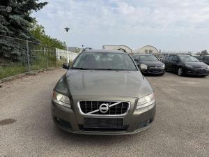 Volvo V70 2010 in Marijampole, with an engine capacity of 1.56 L and mileage of 255 thousand km for 2050 €, photo 3 on AUTOMOTO.COM.LV