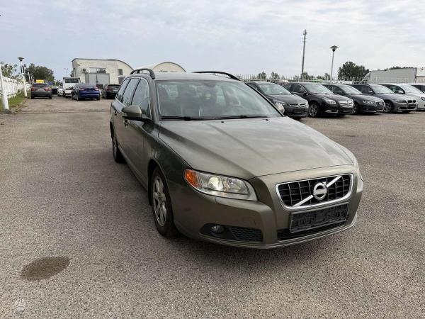 Volvo V70 2010 in Marijampole, with an engine capacity of 1.56 L and mileage of 255 thousand km for 2050 €, photo 3 on AUTOMOTO.COM.LV