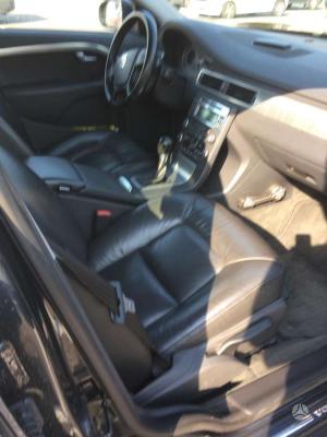 Volvo V70 2010 in Vilnius, with an engine capacity of 2.00 L and mileage of 272 thousand km for 3950 €, photo 11 on AUTOMOTO.COM.LV