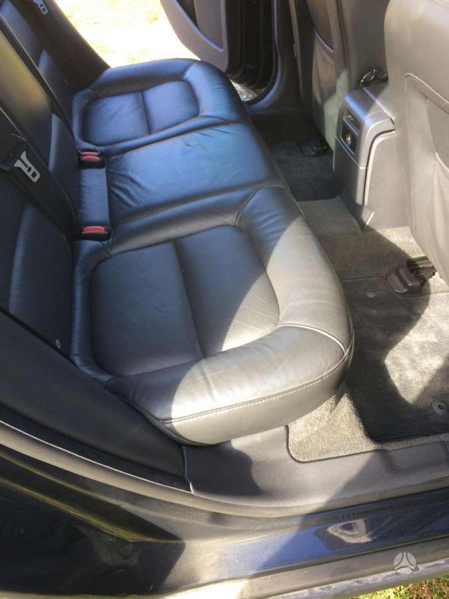 Volvo V70 2010 in Vilnius, with an engine capacity of 2.00 L and mileage of 272 thousand km for 3950 €, photo 17 on AUTOMOTO.COM.LV