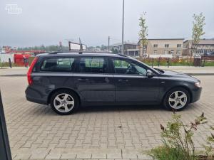 Volvo V70 2010 Viļņa, ar dzinēja tilpumu 1.60 L un nobraukumu 228 tūkst. km par 4999 €, foto 8 vietnē AUTOMOTO.COM.LV