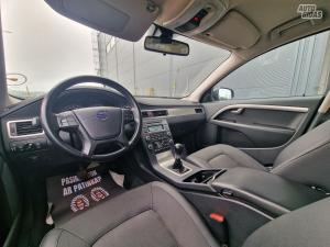 Volvo V70 2010 Viļņa, ar dzinēja tilpumu 1.60 L un nobraukumu 228 tūkst. km par 4999 €, foto 17 vietnē AUTOMOTO.COM.LV