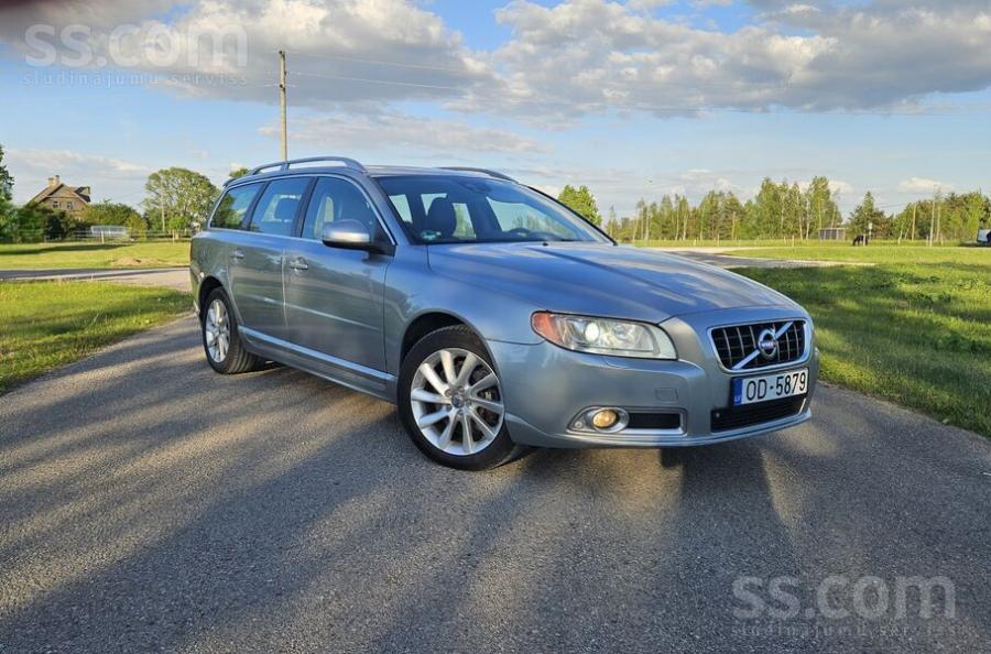 Volvo V70 2011 Rīga, ar dzinēja tilpumu 2.00 L un nobraukumu 0 tūkst. km par 850 €, foto 2 vietnē AUTOMOTO.COM.LV