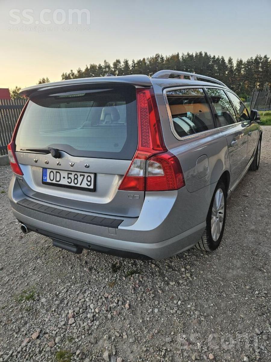 Volvo V70 2011 Rīga, ar dzinēja tilpumu 2.00 L un nobraukumu 0 tūkst. km par 850 €, foto 6 vietnē AUTOMOTO.COM.LV