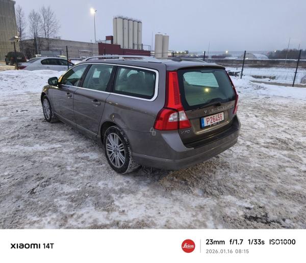 Volvo V70 2011 in Kaunas, with an engine capacity of 2.00 L and mileage of 268 thousand km for 6350 €, photo 3 on AUTOMOTO.COM.LV