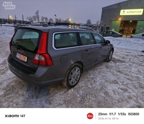 Volvo V70 2011 in Kaunas, with an engine capacity of 2.00 L and mileage of 268 thousand km for 6350 €, photo 4 on AUTOMOTO.COM.LV