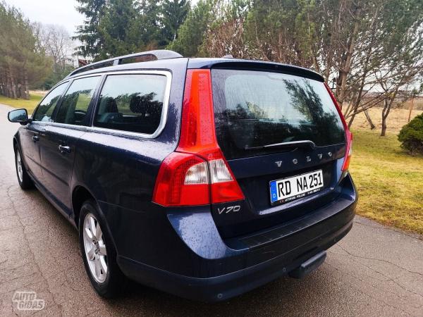 Volvo V70 2011 in Mazeikiai, with an engine capacity of 2.00 L and mileage of 236 thousand km for 4800 €, photo 5 on AUTOMOTO.COM.LV