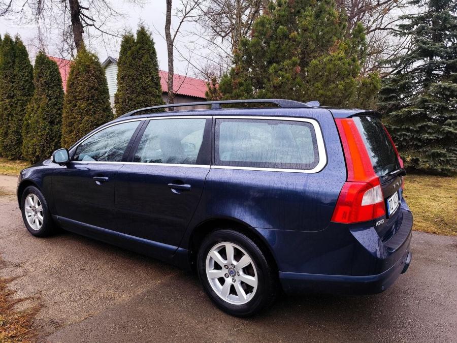 Volvo V70 2011 Mažeikiai, ar dzinēja tilpumu 2.00 L un nobraukumu 236 tūkst. km par 4800 €, foto 25 vietnē AUTOMOTO.COM.LV