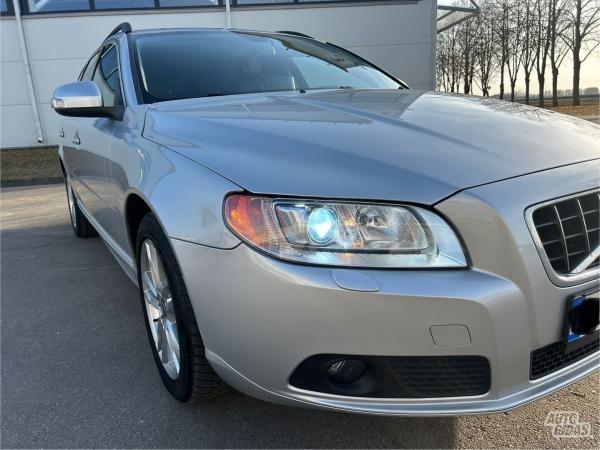 Volvo V70 2011 in Kaunas, with an engine capacity of 2.00 L and mileage of 322 thousand km for 6000 €, photo 3 on AUTOMOTO.COM.LV