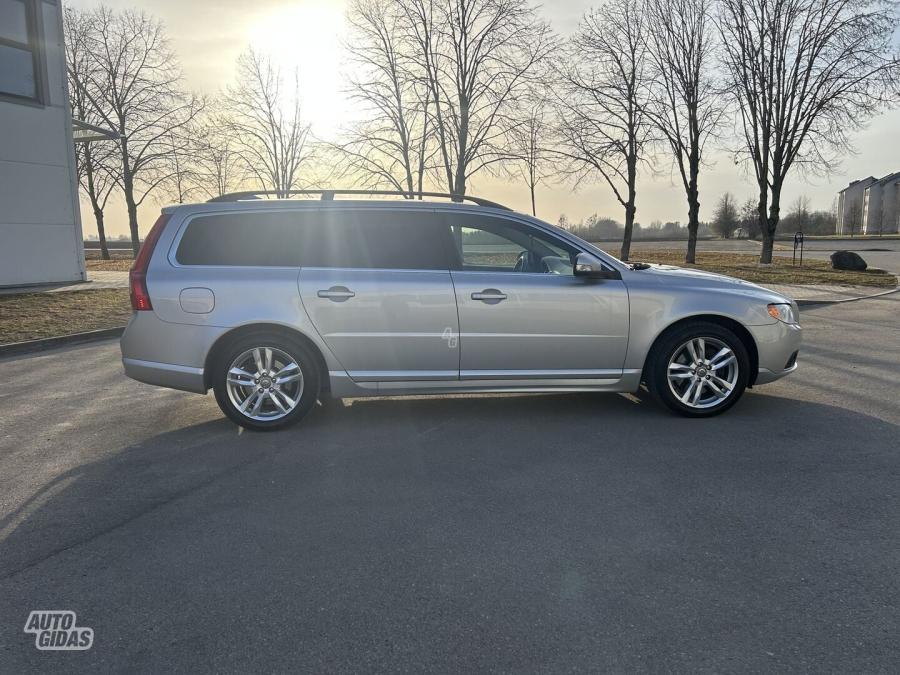 Volvo V70 2011 Kauņa, ar dzinēja tilpumu 2.00 L un nobraukumu 322 tūkst. km par 6000 €, foto 8 vietnē AUTOMOTO.COM.LV