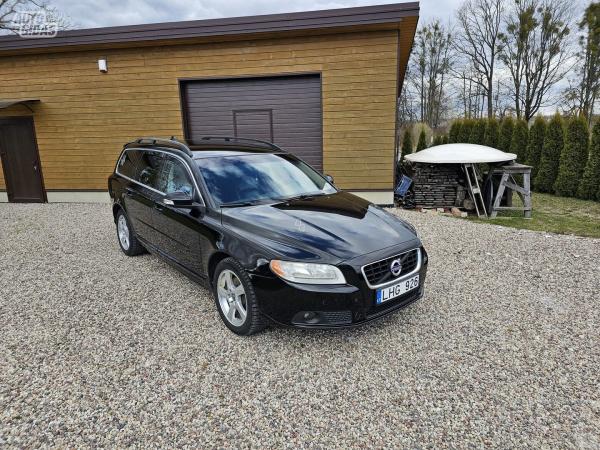 Volvo V70 2011 Viļņa, ar dzinēja tilpumu 2.00 L un nobraukumu 394 tūkst. km par 4599 €, foto 1 vietnē AUTOMOTO.COM.LV