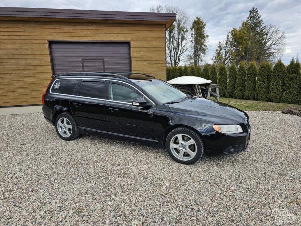 Volvo V70 2011 Viļņa, ar dzinēja tilpumu 2.00 L un nobraukumu 394 tūkst. km par 4599 €, foto 3 vietnē AUTOMOTO.COM.LV