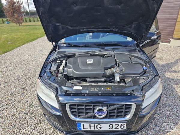 Volvo V70 2011 Viļņa, ar dzinēja tilpumu 2.00 L un nobraukumu 394 tūkst. km par 4599 €, foto 10 vietnē AUTOMOTO.COM.LV