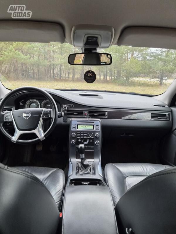 Volvo V70 2011 in Klaipeda, with an engine capacity of 20.00 L and mileage of 316 thousand km for 5200 €, photo 9 on AUTOMOTO.COM.LV