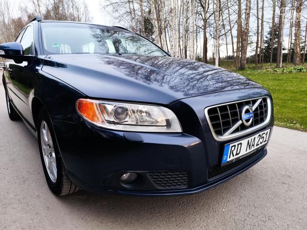 Volvo V70 2011 Mažeikiai, ar dzinēja tilpumu 2.00 L un nobraukumu 235 tūkst. km par 4900 €, foto 1 vietnē AUTOMOTO.COM.LV