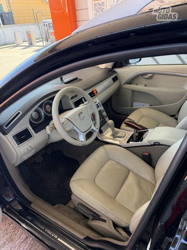 Volvo V70 2011 in Vilnius, with an engine capacity of 2.00 L and mileage of 315 thousand km for 6300 €, photo 6 on AUTOMOTO.COM.LV