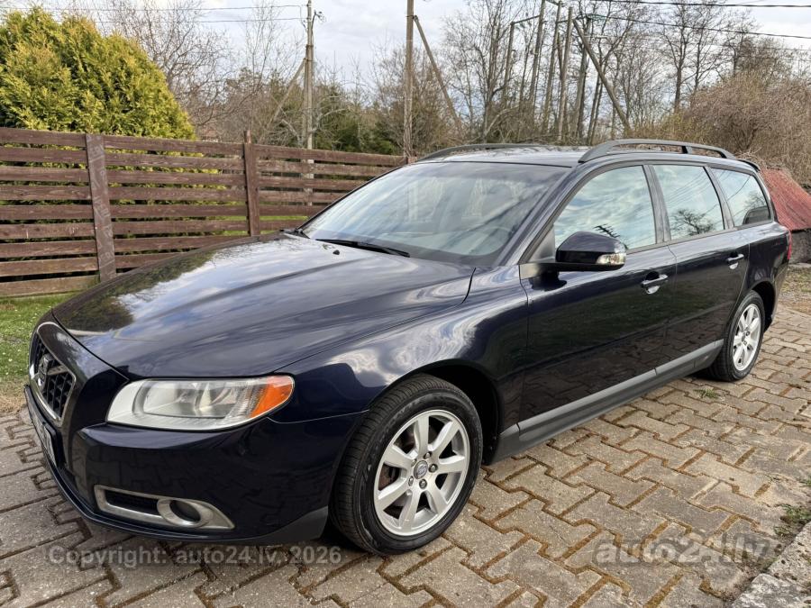 Volvo V70 2011 Tallina, ar dzinēja tilpumu 2.00 L un nobraukumu 226 tūkst. km par 5900 €, foto 1 vietnē AUTOMOTO.COM.LV