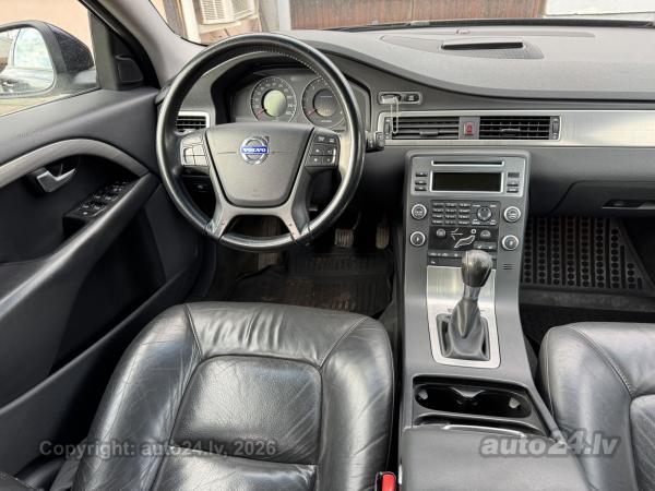 Volvo V70 2011 Tallina, ar dzinēja tilpumu 2.00 L un nobraukumu 226 tūkst. km par 5900 €, foto 5 vietnē AUTOMOTO.COM.LV