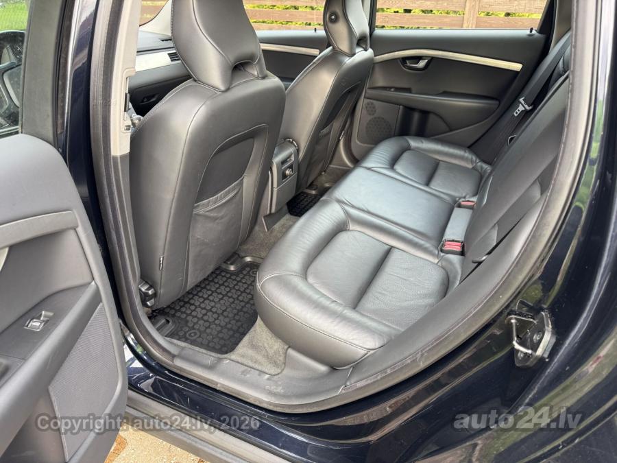 Volvo V70 2011 Tallina, ar dzinēja tilpumu 2.00 L un nobraukumu 226 tūkst. km par 5900 €, foto 7 vietnē AUTOMOTO.COM.LV
