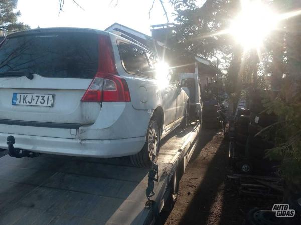 Volvo V70 2011 in Kelme, with an engine capacity of 2.00 L and mileage of 320 thousand km for 1800 €, photo 4 on AUTOMOTO.COM.LV
