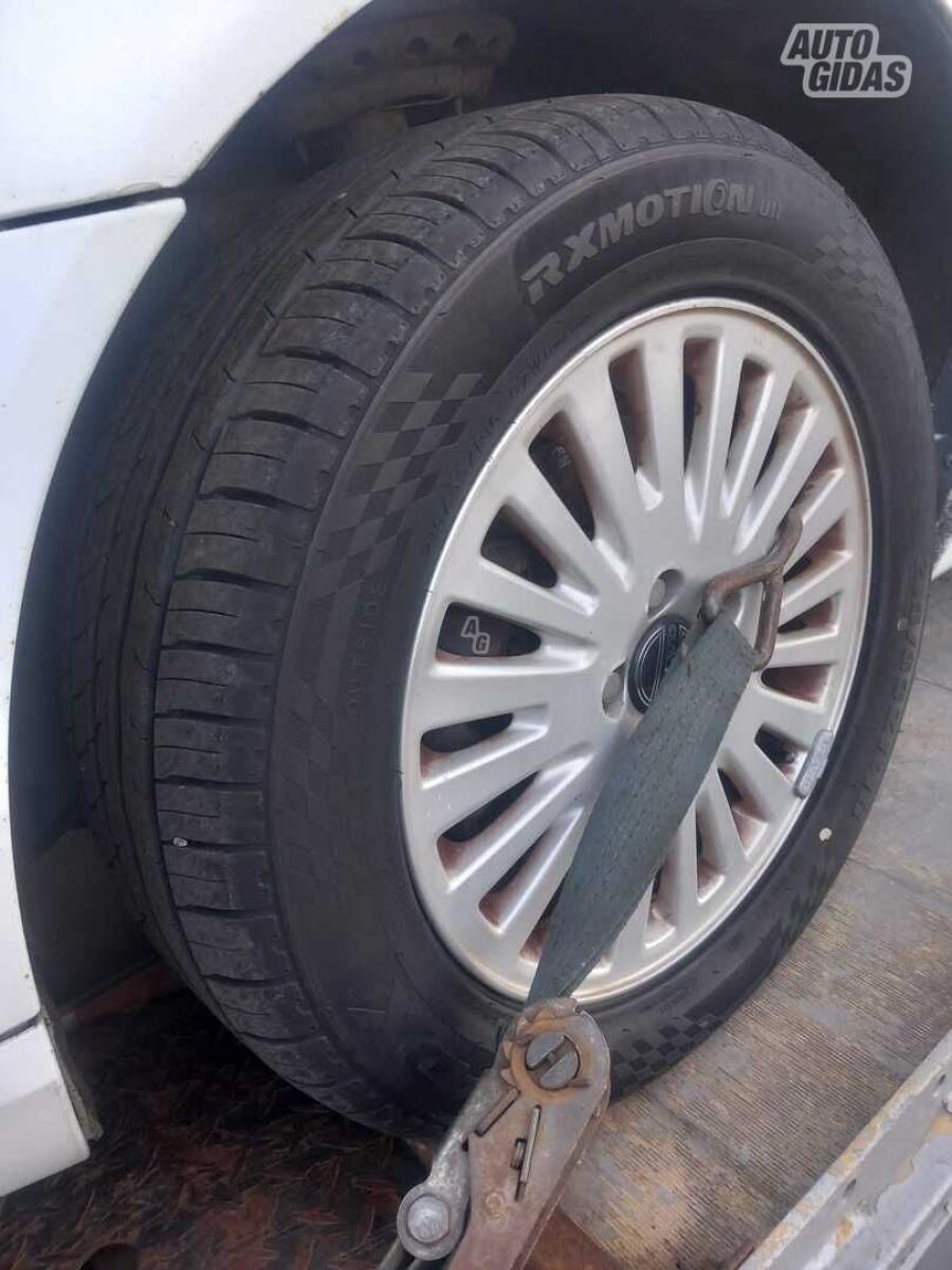 Volvo V70 2011 Kelmė, ar dzinēja tilpumu 2.00 L un nobraukumu 320 tūkst. km par 1800 €, foto 11 vietnē AUTOMOTO.COM.LV