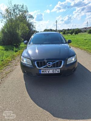 Volvo V70 2011 in Marijampole, with an engine capacity of 2.00 L and mileage of 330 thousand km for 4950 €, photo 4 on AUTOMOTO.COM.LV