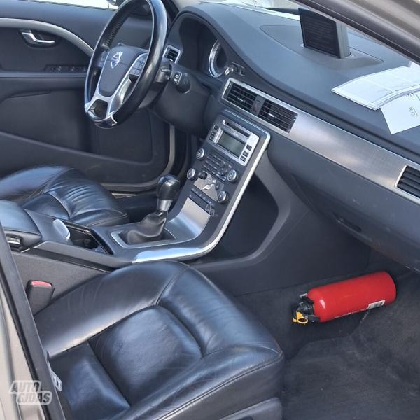 Volvo V70 2011 in Utena, with an engine capacity of 1.60 L and mileage of 188 thousand km for 4550 €, photo 9 on AUTOMOTO.COM.LV