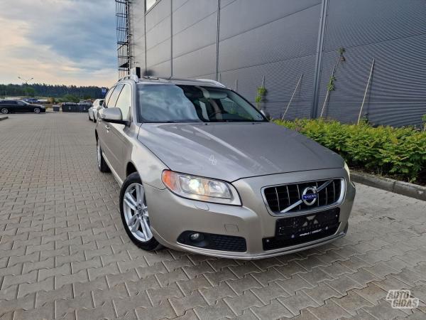 Volvo V70 2011 Viļņa, ar dzinēja tilpumu 2.00 L un nobraukumu 237 tūkst. km par 5899 €, foto 1 vietnē AUTOMOTO.COM.LV