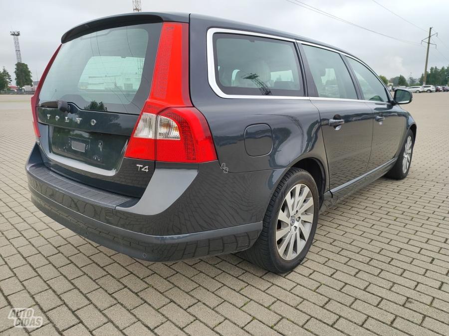 Volvo V70 2011 in Marijampole, with an engine capacity of 1.60 L and mileage of 210 thousand km for 3750 €, photo 8 on AUTOMOTO.COM.LV