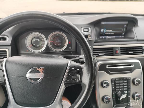 Volvo V70 2011 Marijampole, ar dzinēja tilpumu 1.60 L un nobraukumu 210 tūkst. km par 3750 €, foto 10 vietnē AUTOMOTO.COM.LV