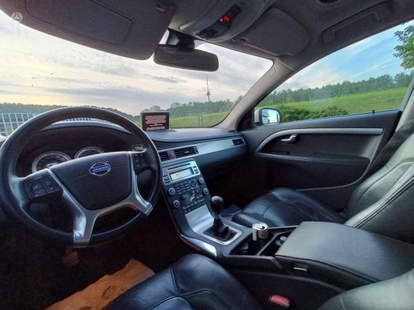 Вольво В70 2011 в Вильнюс, объемом двигателя 2.00 л и пробегом 230 тыс. км за 5999 €, фото 8 на AUTOMOTO.COM.LV