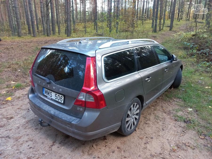 Volvo V70 2011 Viļņa, ar dzinēja tilpumu 2.00 L un nobraukumu 319 tūkst. km par 4900 €, foto 1 vietnē AUTOMOTO.COM.LV