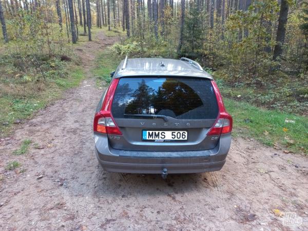 Вольво В70 2011 в Вильнюс, объемом двигателя 2.00 л и пробегом 319 тыс. км за 4900 €, фото 2 на AUTOMOTO.COM.LV