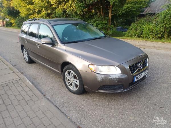 Volvo V70 2011 in Vilnius, with an engine capacity of 2.00 L and mileage of 525 thousand km for 3500 €, photo 3 on AUTOMOTO.COM.LV