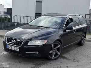 Volvo V70 2011 in Vilnius, with an engine capacity of 2.40 L and mileage of 380 thousand km for 2500 €, photo 3 on AUTOMOTO.COM.LV