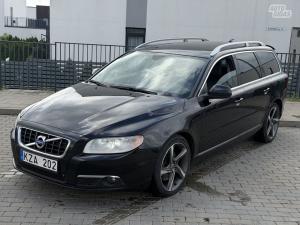 Volvo V70 2011 in Vilnius, with an engine capacity of 2.40 L and mileage of 380 thousand km for 2500 €, photo 4 on AUTOMOTO.COM.LV