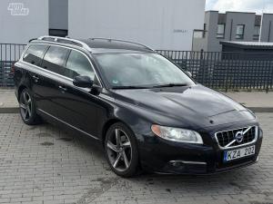 Volvo V70 2011 in Vilnius, with an engine capacity of 2.40 L and mileage of 380 thousand km for 2500 €, photo 5 on AUTOMOTO.COM.LV