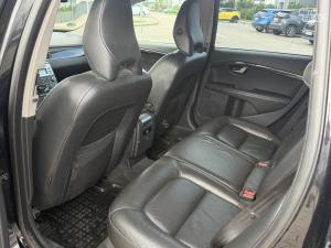 Volvo V70 2011 in Vilnius, with an engine capacity of 2.40 L and mileage of 380 thousand km for 2500 €, photo 12 on AUTOMOTO.COM.LV
