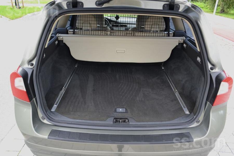 Volvo V70 2011 Jelgava, ar dzinēja tilpumu 2.00 L un nobraukumu 0 tūkst. km par 3550 €, foto 9 vietnē AUTOMOTO.COM.LV