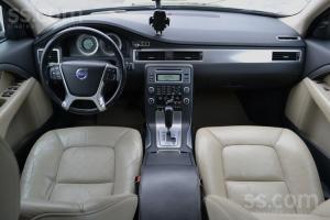 Volvo V70 2011 Jelgava, ar dzinēja tilpumu 2.00 L un nobraukumu 0 tūkst. km par 3550 €, foto 13 vietnē AUTOMOTO.COM.LV