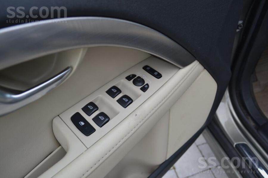Volvo V70 2011 Jelgava, ar dzinēja tilpumu 2.00 L un nobraukumu 0 tūkst. km par 3550 €, foto 20 vietnē AUTOMOTO.COM.LV