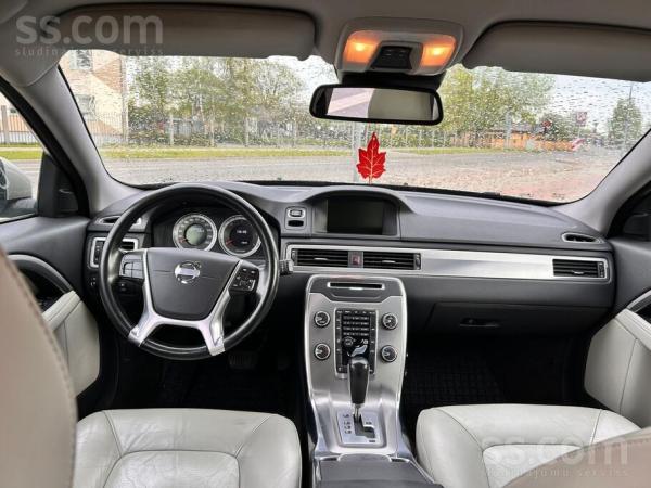 Volvo V70 2012 in Jelgava, with an engine capacity of 2.00 L and mileage of 306 thousand km for 5900 €, photo 9 on AUTOMOTO.COM.LV