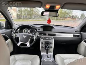 Volvo V70 2012 in Jelgava, with an engine capacity of 2.00 L and mileage of 306 thousand km for 5900 €, photo 9 on AUTOMOTO.COM.LV